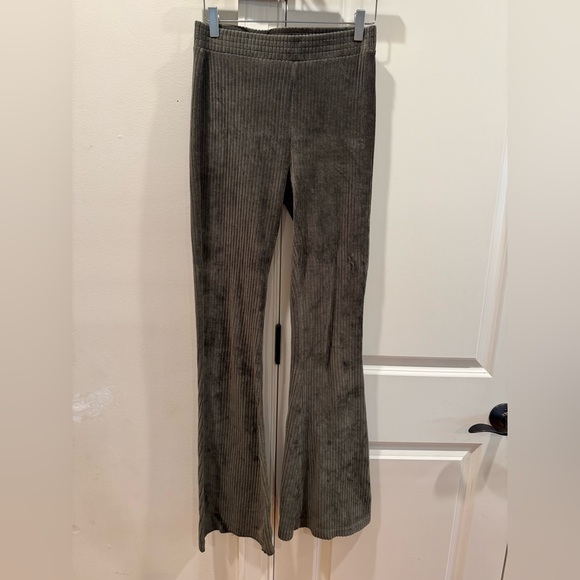 aerie | Pants & Jumpsuits | Aerie Groove On Velour High Rise Flare ...